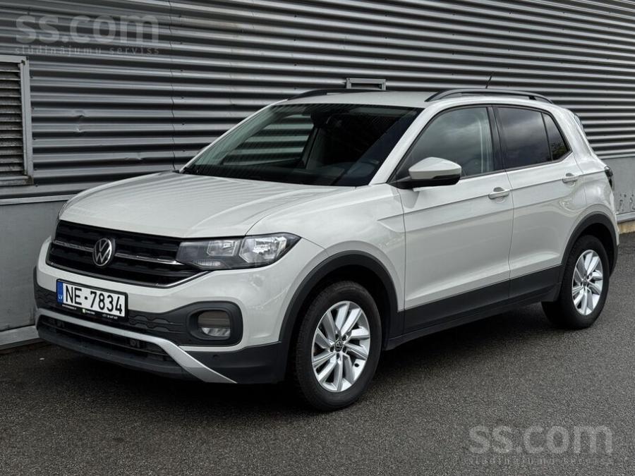 Pelēks Volkswagen T-Cross 2022 Rīga, ar dzinēja tilpumu 1.00 L un nobraukumu 210 tūkst. km par 10900 €, foto 1 vietnē AUTOMOTO.COM.LV