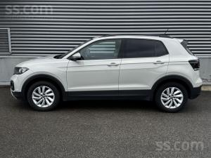 Pelēks Volkswagen T-Cross 2022 Rīga, ar dzinēja tilpumu 1.00 L un nobraukumu 210 tūkst. km par 10900 €, foto 3 vietnē AUTOMOTO.COM.LV