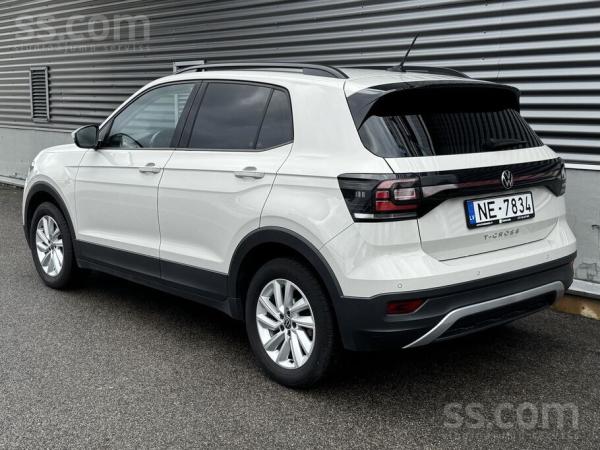 Pelēks Volkswagen T-Cross 2022 Rīga, ar dzinēja tilpumu 1.00 L un nobraukumu 210 tūkst. km par 10900 €, foto 3 vietnē AUTOMOTO.COM.LV