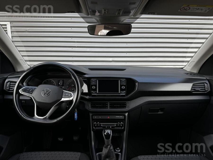 Pelēks Volkswagen T-Cross 2022 Rīga, ar dzinēja tilpumu 1.00 L un nobraukumu 210 tūkst. km par 10900 €, foto 14 vietnē AUTOMOTO.COM.LV