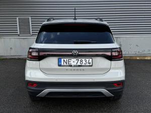 Pelēks Volkswagen T-Cross 2022 Rīga, ar dzinēja tilpumu 1.00 L un nobraukumu 210 tūkst. km par 10900 €, foto 5 vietnē AUTOMOTO.COM.LV