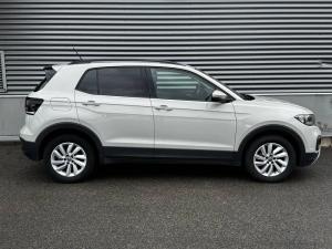 Pelēks Volkswagen T-Cross 2022 Rīga, ar dzinēja tilpumu 1.00 L un nobraukumu 210 tūkst. km par 10900 €, foto 7 vietnē AUTOMOTO.COM.LV