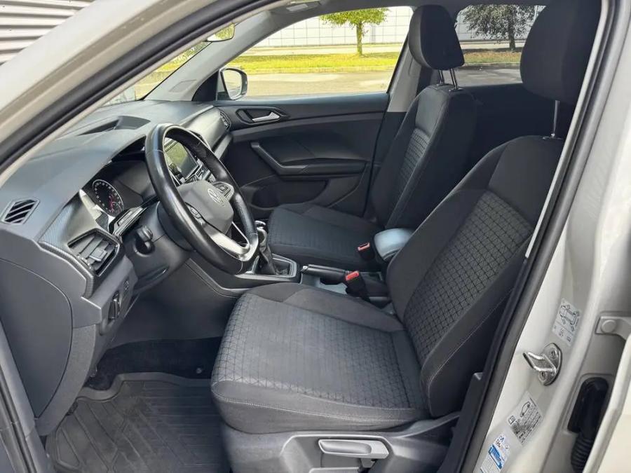 Pelēks Volkswagen T-Cross 2022 Rīga, ar dzinēja tilpumu 1.00 L un nobraukumu 210 tūkst. km par 10900 €, foto 10 vietnē AUTOMOTO.COM.LV