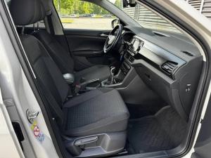 Pelēks Volkswagen T-Cross 2022 Rīga, ar dzinēja tilpumu 1.00 L un nobraukumu 210 tūkst. km par 10900 €, foto 13 vietnē AUTOMOTO.COM.LV