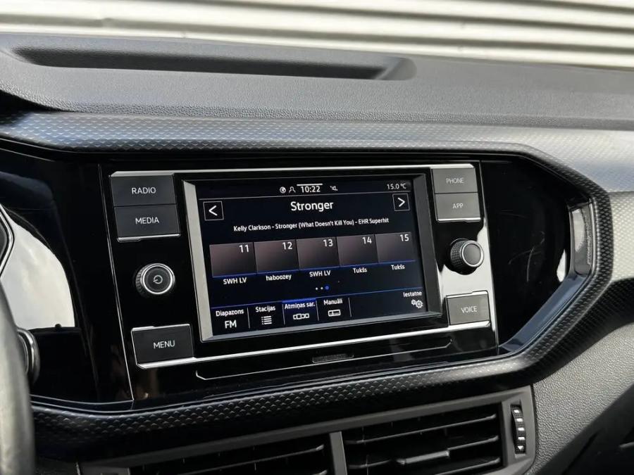 Pelēks Volkswagen T-Cross 2022 Rīga, ar dzinēja tilpumu 1.00 L un nobraukumu 210 tūkst. km par 10900 €, foto 19 vietnē AUTOMOTO.COM.LV