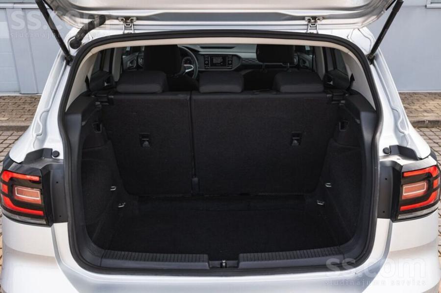 Pelēks Volkswagen T-Cross 2022 Ventspils, ar dzinēja tilpumu 1.00 L un nobraukumu 49 tūkst. km par 15850 €, foto 14 vietnē AUTOMOTO.COM.LV