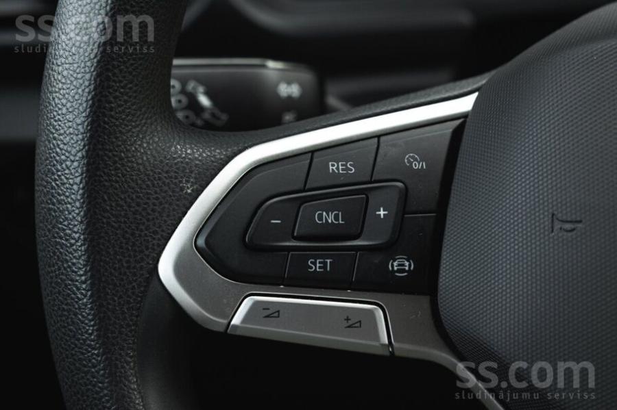 Pelēks Volkswagen T-Cross 2022 Ventspils, ar dzinēja tilpumu 1.00 L un nobraukumu 49 tūkst. km par 15850 €, foto 19 vietnē AUTOMOTO.COM.LV