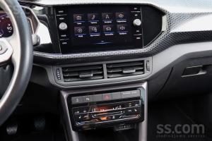 Pelēks Volkswagen T-Cross 2022 Rīga, ar dzinēja tilpumu 1.00 L un nobraukumu 75 tūkst. km par 16490 €, foto 13 vietnē AUTOMOTO.COM.LV