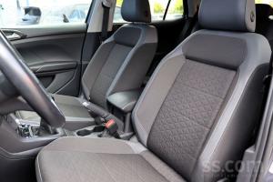 Pelēks Volkswagen T-Cross 2022 Rīga, ar dzinēja tilpumu 1.00 L un nobraukumu 75 tūkst. km par 16490 €, foto 25 vietnē AUTOMOTO.COM.LV