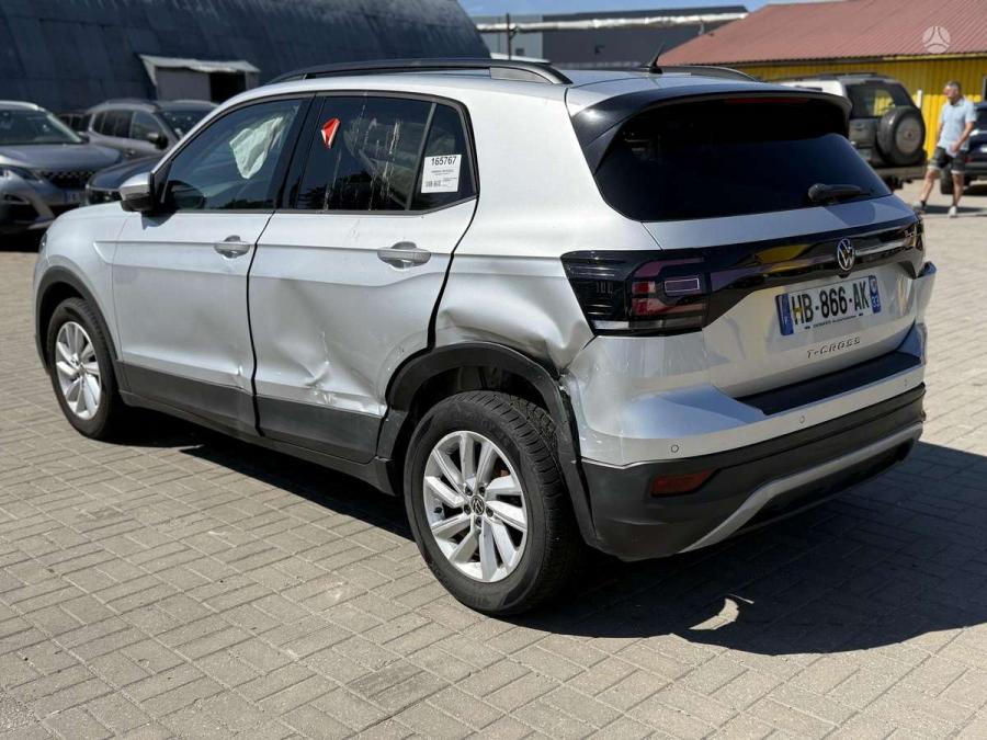 Серый Фольксваген T-Cross 2022 в Каунас, объемом двигателя 1.00 л и пробегом 39 тыс. км за 11800 €, фото 4 на AUTOMOTO.COM.LV
