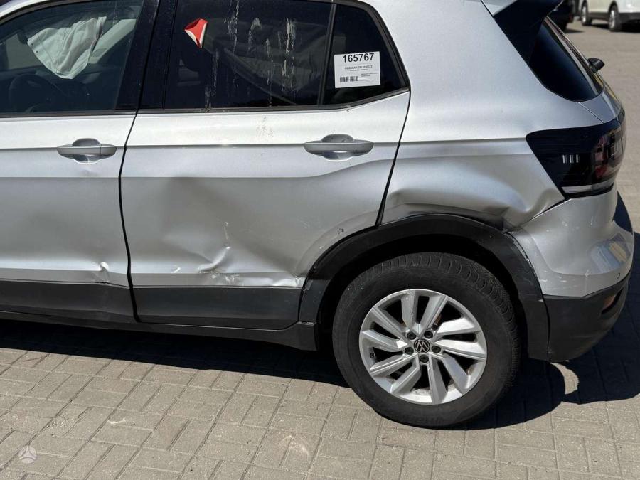 Серый Фольксваген T-Cross 2022 в Каунас, объемом двигателя 1.00 л и пробегом 39 тыс. км за 11800 €, фото 10 на AUTOMOTO.COM.LV