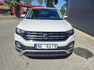 Серый Фольксваген T-Cross 2022 в Рига, объемом двигателя 1.50 л и пробегом 19 тыс. км за 21000 €, фото  на AUTOMOTO.COM.LV