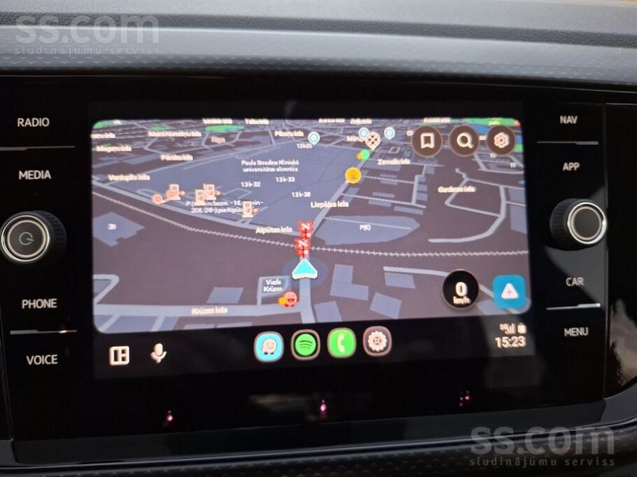 Серый Фольксваген T-Cross 2022 в Рига, объемом двигателя 1.50 л и пробегом 19 тыс. км за 21000 €, фото 9 на AUTOMOTO.COM.LV