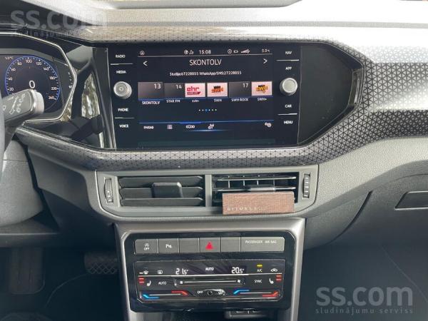Grey Volkswagen T-Cross 2022 in Jekabpils, with an engine capacity of 1.00 L and mileage of 32 thousand km for 21000 €, photo 3 on AUTOMOTO.COM.LV