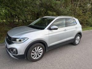 Серый Фольксваген T-Cross 2022 в Вильнюс, объемом двигателя 1.00 л и пробегом 66 тыс. км за 17500 €, фото  на AUTOMOTO.COM.LV