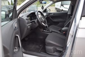 Pelēks Volkswagen T-Cross 2022 Rīga, ar dzinēja tilpumu 1.00 L un nobraukumu 109 tūkst. km par 15000 €, foto 4 vietnē AUTOMOTO.COM.LV