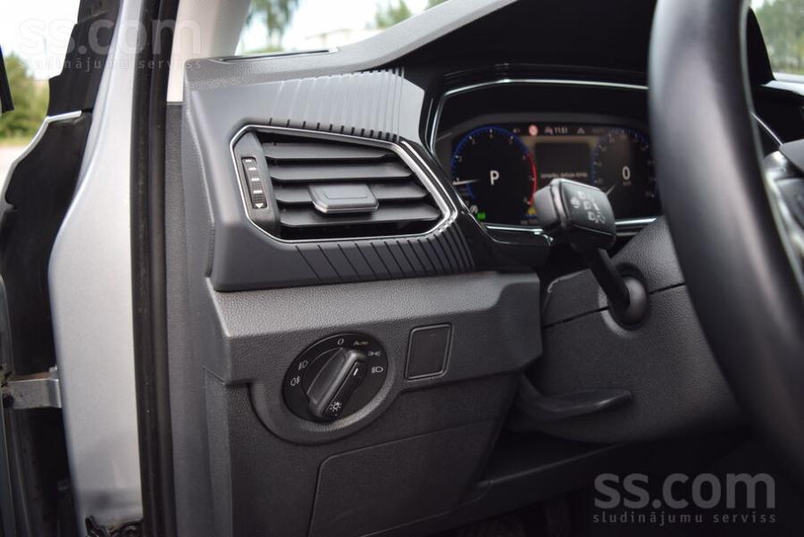 Pelēks Volkswagen T-Cross 2022 Rīga, ar dzinēja tilpumu 1.00 L un nobraukumu 109 tūkst. km par 15000 €, foto 12 vietnē AUTOMOTO.COM.LV
