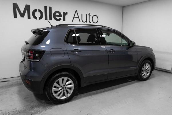 Pelēks Volkswagen T-Cross 2022 Viļņa, ar dzinēja tilpumu 1.00 L un nobraukumu 55 tūkst. km par 16500 €, foto 5 vietnē AUTOMOTO.COM.LV