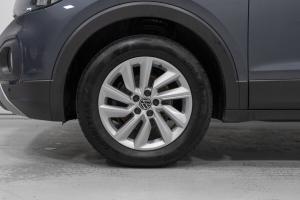 Серый Фольксваген T-Cross 2022 в Вильнюс, объемом двигателя 1.00 л и пробегом 55 тыс. км за 16500 €, фото 19 на AUTOMOTO.COM.LV