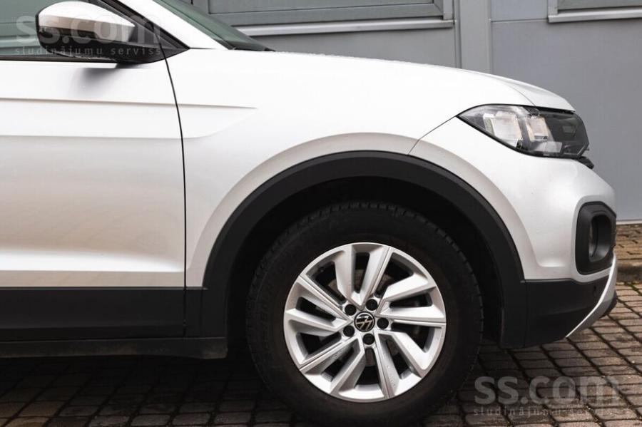 Pelēks Volkswagen T-Cross 2022 Ventspils, ar dzinēja tilpumu 1.00 L un nobraukumu 62 tūkst. km par 16050 €, foto 10 vietnē AUTOMOTO.COM.LV