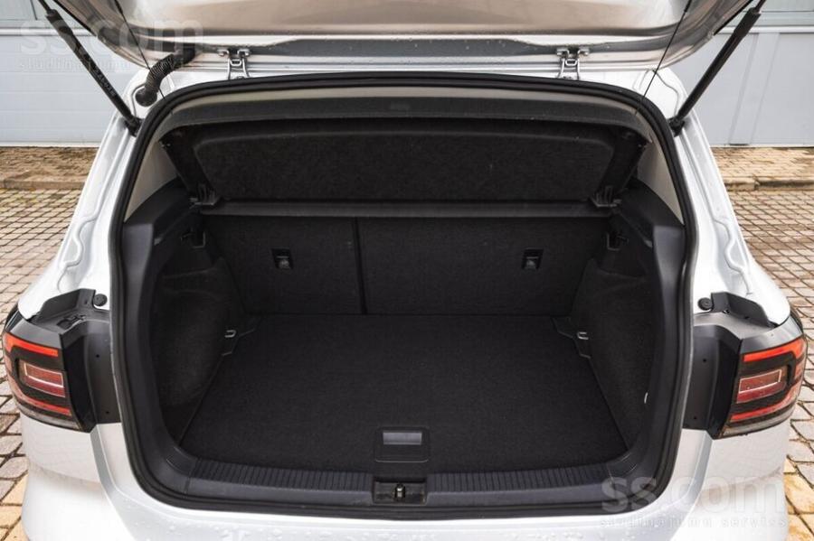 Pelēks Volkswagen T-Cross 2022 Ventspils, ar dzinēja tilpumu 1.00 L un nobraukumu 62 tūkst. km par 16050 €, foto 13 vietnē AUTOMOTO.COM.LV