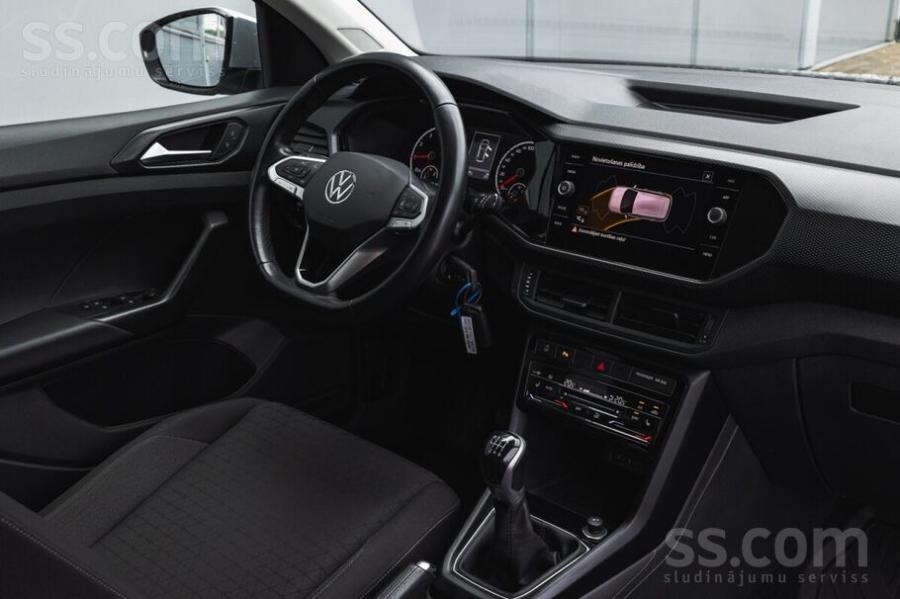 Pelēks Volkswagen T-Cross 2022 Ventspils, ar dzinēja tilpumu 1.00 L un nobraukumu 62 tūkst. km par 16050 €, foto 14 vietnē AUTOMOTO.COM.LV