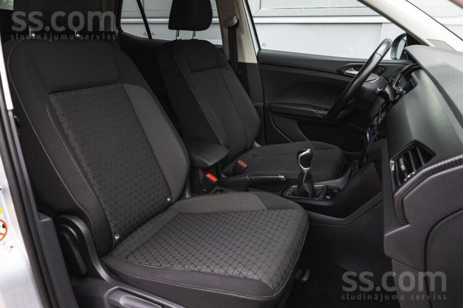 Pelēks Volkswagen T-Cross 2022 Ventspils, ar dzinēja tilpumu 1.00 L un nobraukumu 62 tūkst. km par 16050 €, foto 15 vietnē AUTOMOTO.COM.LV