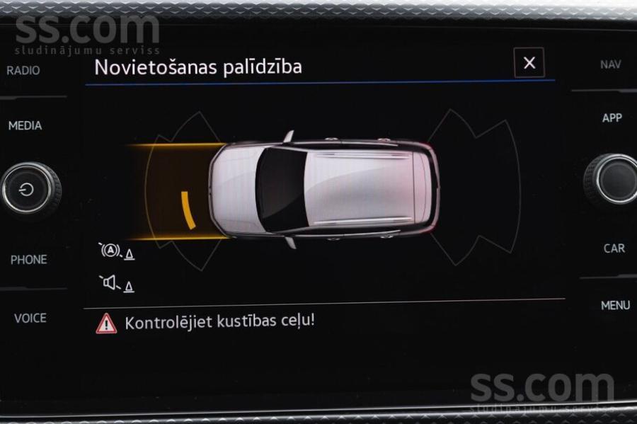 Pelēks Volkswagen T-Cross 2022 Ventspils, ar dzinēja tilpumu 1.00 L un nobraukumu 62 tūkst. km par 16050 €, foto 24 vietnē AUTOMOTO.COM.LV