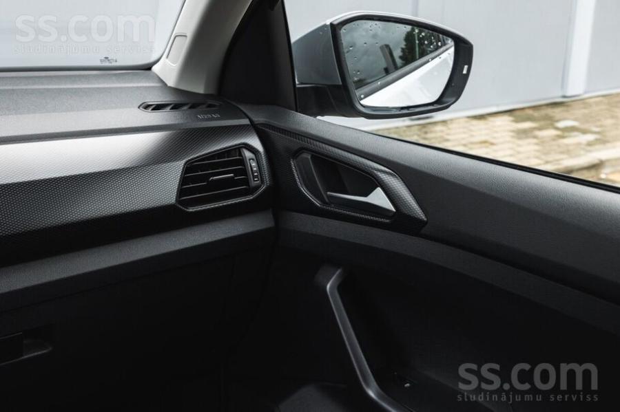 Pelēks Volkswagen T-Cross 2022 Ventspils, ar dzinēja tilpumu 1.00 L un nobraukumu 62 tūkst. km par 16050 €, foto 26 vietnē AUTOMOTO.COM.LV