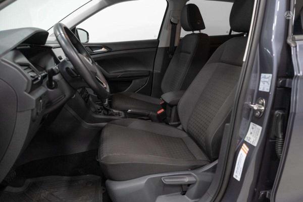 Volkswagen T-Cross 2022 Viļņa vietnē Pelēks Volkswagen T-Cross 2022 Viļņa, ar dzinēja tilpumu 1.00 L un nobraukumu 55 tūkst. km par 16500 €, foto 6 vietnē AUTOMOTO.COM.LV