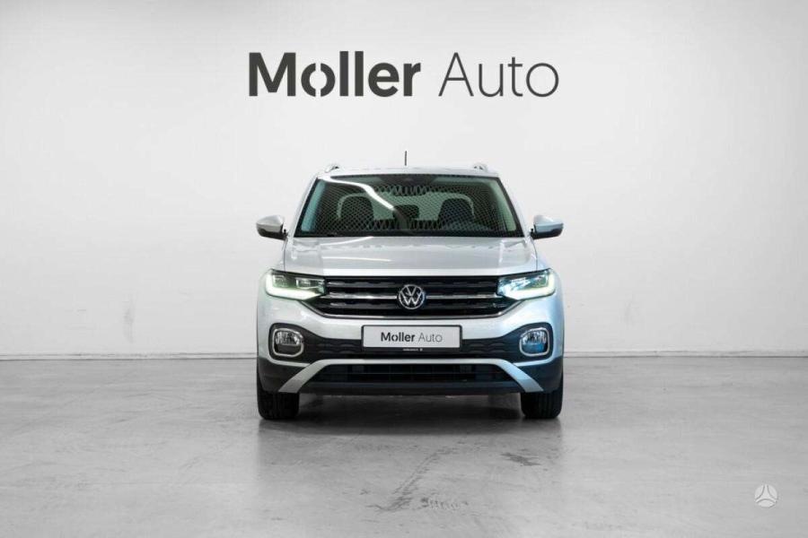 Grey Volkswagen T-Cross 2022 in Vilnius, with an engine capacity of 1.00 L and mileage of 66 thousand km for 18900 €, photo 6 on AUTOMOTO.COM.LV