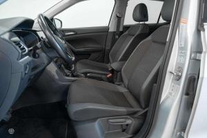 Grey Volkswagen T-Cross 2022 in Vilnius, with an engine capacity of 1.00 L and mileage of 66 thousand km for 18900 €, photo 10 on AUTOMOTO.COM.LV