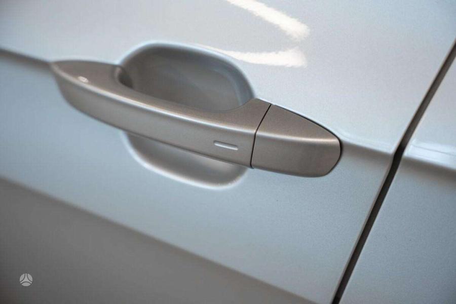 Grey Volkswagen T-Cross 2022 in Vilnius, with an engine capacity of 1.00 L and mileage of 66 thousand km for 18900 €, photo 31 on AUTOMOTO.COM.LV