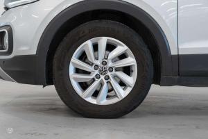 Grey Volkswagen T-Cross 2022 in Vilnius, with an engine capacity of 1.00 L and mileage of 66 thousand km for 18900 €, photo 33 on AUTOMOTO.COM.LV