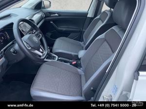 Grey Volkswagen T-Cross 2023 in Kaunas, with an engine capacity of 1.00 L and mileage of 24 thousand km for 26196 €, photo 5 on AUTOMOTO.COM.LV