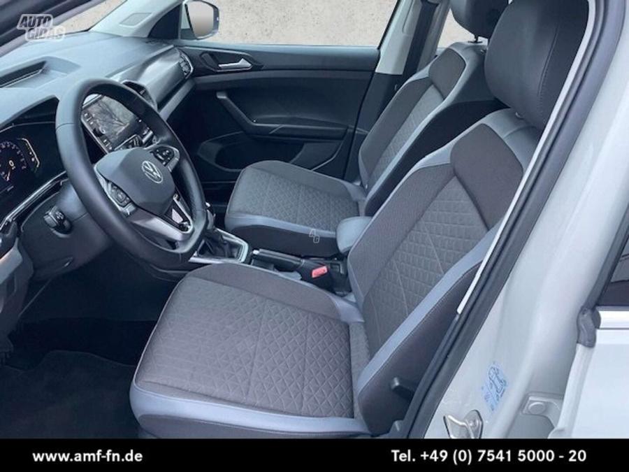 Grey Volkswagen T-Cross 2023 in Kaunas, with an engine capacity of 1.00 L and mileage of 24 thousand km for 26196 €, photo 6 on AUTOMOTO.COM.LV