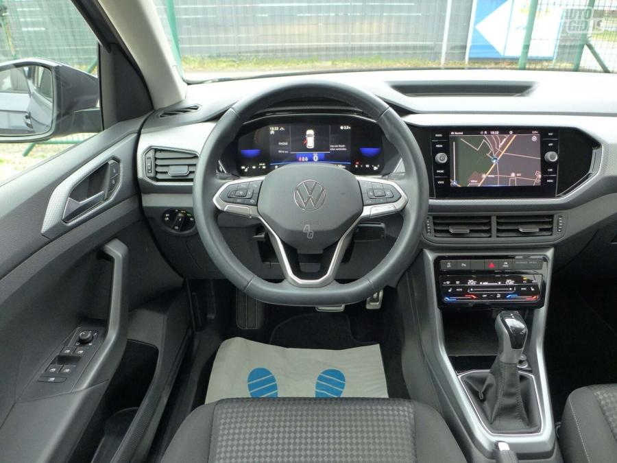 Grey Volkswagen T-Cross 2023 in Kaunas, with an engine capacity of 1.50 L and mileage of 30 thousand km for 26913 €, photo 12 on AUTOMOTO.COM.LV