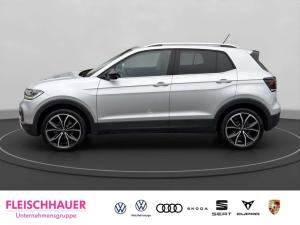Grey Volkswagen T-Cross 2023 in Kaunas, with an engine capacity of 1.50 L and mileage of 23 thousand km for 26510 €, photo 3 on AUTOMOTO.COM.LV