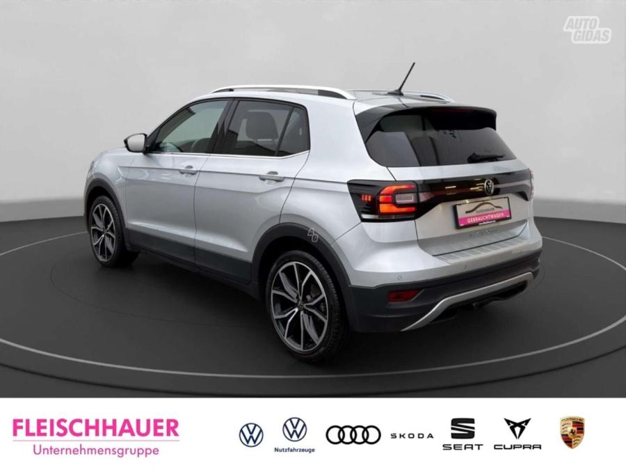 Grey Volkswagen T-Cross 2023 in Kaunas, with an engine capacity of 1.50 L and mileage of 23 thousand km for 26510 €, photo 4 on AUTOMOTO.COM.LV