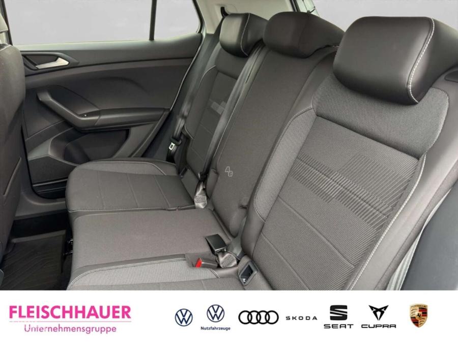 Grey Volkswagen T-Cross 2023 in Kaunas, with an engine capacity of 1.50 L and mileage of 23 thousand km for 26510 €, photo 10 on AUTOMOTO.COM.LV