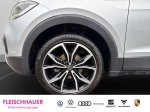Grey Volkswagen T-Cross 2023 in Kaunas, with an engine capacity of 1.50 L and mileage of 23 thousand km for 26510 €, photo 15 on AUTOMOTO.COM.LV