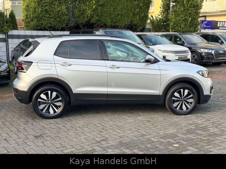 Grey Volkswagen T-Cross 2023 in Kaunas, with an engine capacity of 1.00 L and mileage of 32 thousand km for 21594 €, photo 7 on AUTOMOTO.COM.LV