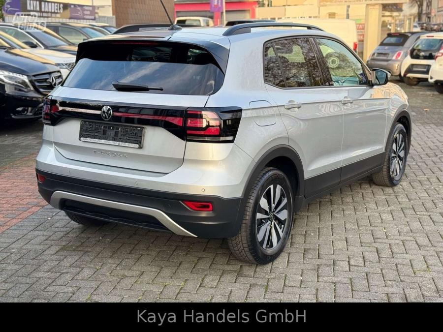 Grey Volkswagen T-Cross 2023 in Kaunas, with an engine capacity of 1.00 L and mileage of 32 thousand km for 21594 €, photo 9 on AUTOMOTO.COM.LV