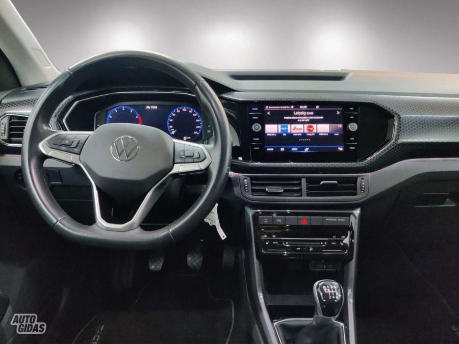 Grey Volkswagen T-Cross 2023 in Kaunas, with an engine capacity of 1.00 L and mileage of 19 thousand km for 22097 €, photo 8 on AUTOMOTO.COM.LV
