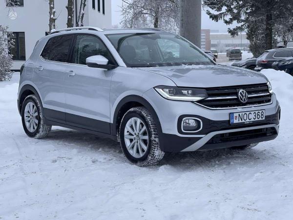 Pelēks Volkswagen T-Cross 2023 Šauļi, ar dzinēja tilpumu 1.00 L un nobraukumu 53 tūkst. km par 17200 €, foto 2 vietnē AUTOMOTO.COM.LV