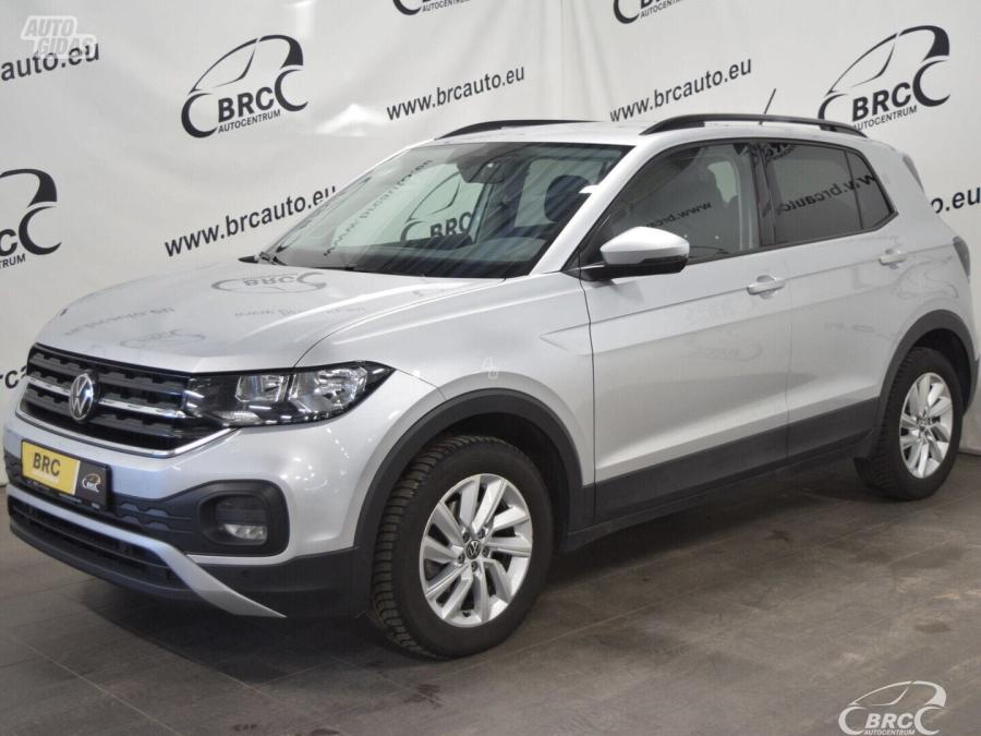 Pelēks Volkswagen T-Cross 2023 Rīga, ar dzinēja tilpumu 1.00 L un nobraukumu 54 tūkst. km par 16800 €, foto 1 vietnē AUTOMOTO.COM.LV
