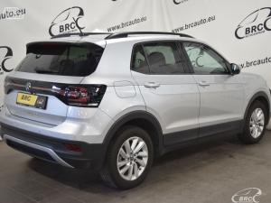 Pelēks Volkswagen T-Cross 2023 Rīga, ar dzinēja tilpumu 1.00 L un nobraukumu 54 tūkst. km par 16800 €, foto 2 vietnē AUTOMOTO.COM.LV