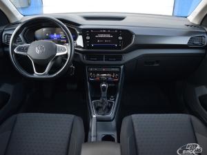 Pelēks Volkswagen T-Cross 2023 Rīga, ar dzinēja tilpumu 1.00 L un nobraukumu 54 tūkst. km par 16800 €, foto 4 vietnē AUTOMOTO.COM.LV