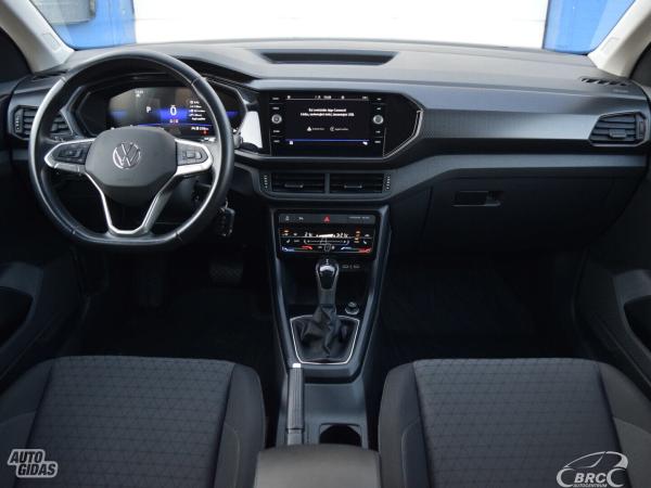 Pelēks Volkswagen T-Cross 2023 Rīga, ar dzinēja tilpumu 1.00 L un nobraukumu 54 tūkst. km par 16800 €, foto 4 vietnē AUTOMOTO.COM.LV