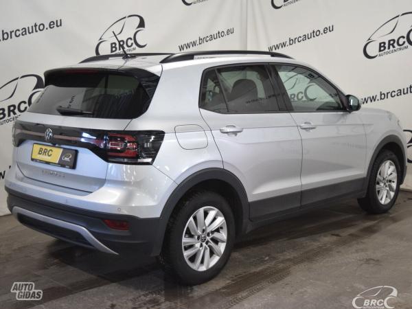 Grey Volkswagen T-Cross 2023 in Riga, with an engine capacity of 1.00 L and mileage of 50 thousand km for 16800 €, photo 2 on AUTOMOTO.COM.LV